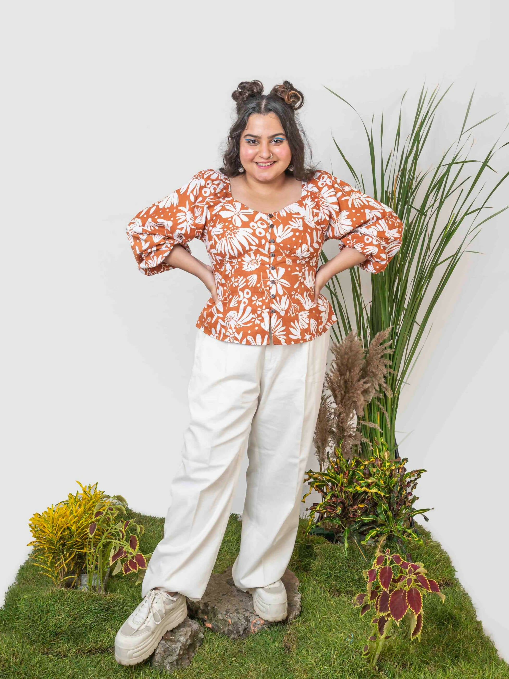 Get this Marigold Circus Poet Top by Buknot at Refash – REFASH